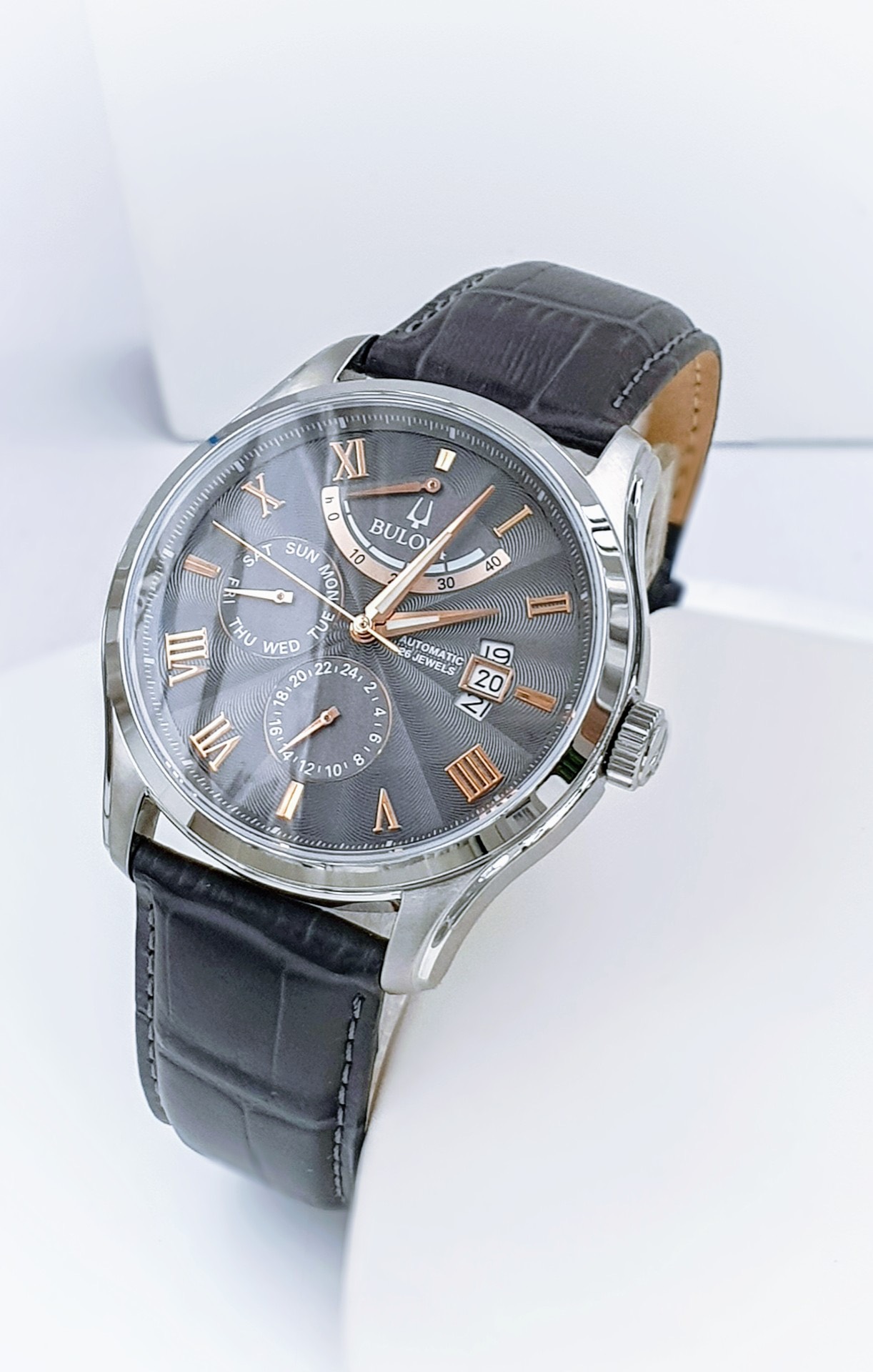 Đồng Hồ BULOVA Automatic 96C143 có 3 kim thể hiện giờ sáng tối và "kim ...