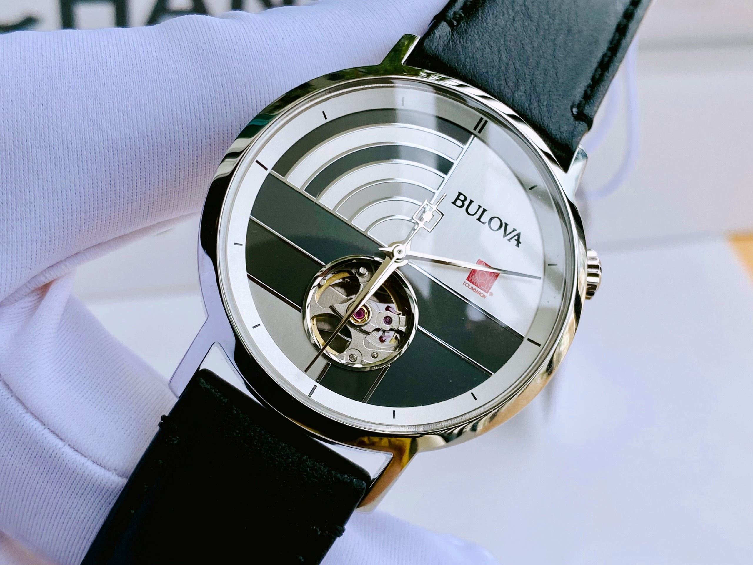 Đồng Hồ Bulova 96A248 - Sang trọng, lạ mắt và trẻ trung