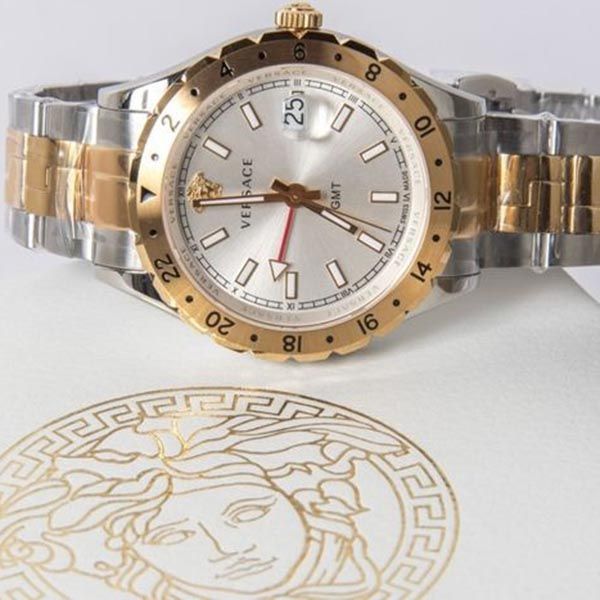 Đồng Hồ Nam Versace Hellenyium GMT Swiss Watch V11030015 42mm Màu Vàng Bạc
