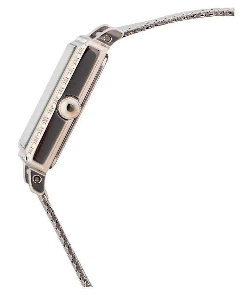 Đồng Hồ Nữ Guess W0826L1 Mặt Vuông Thời Trang