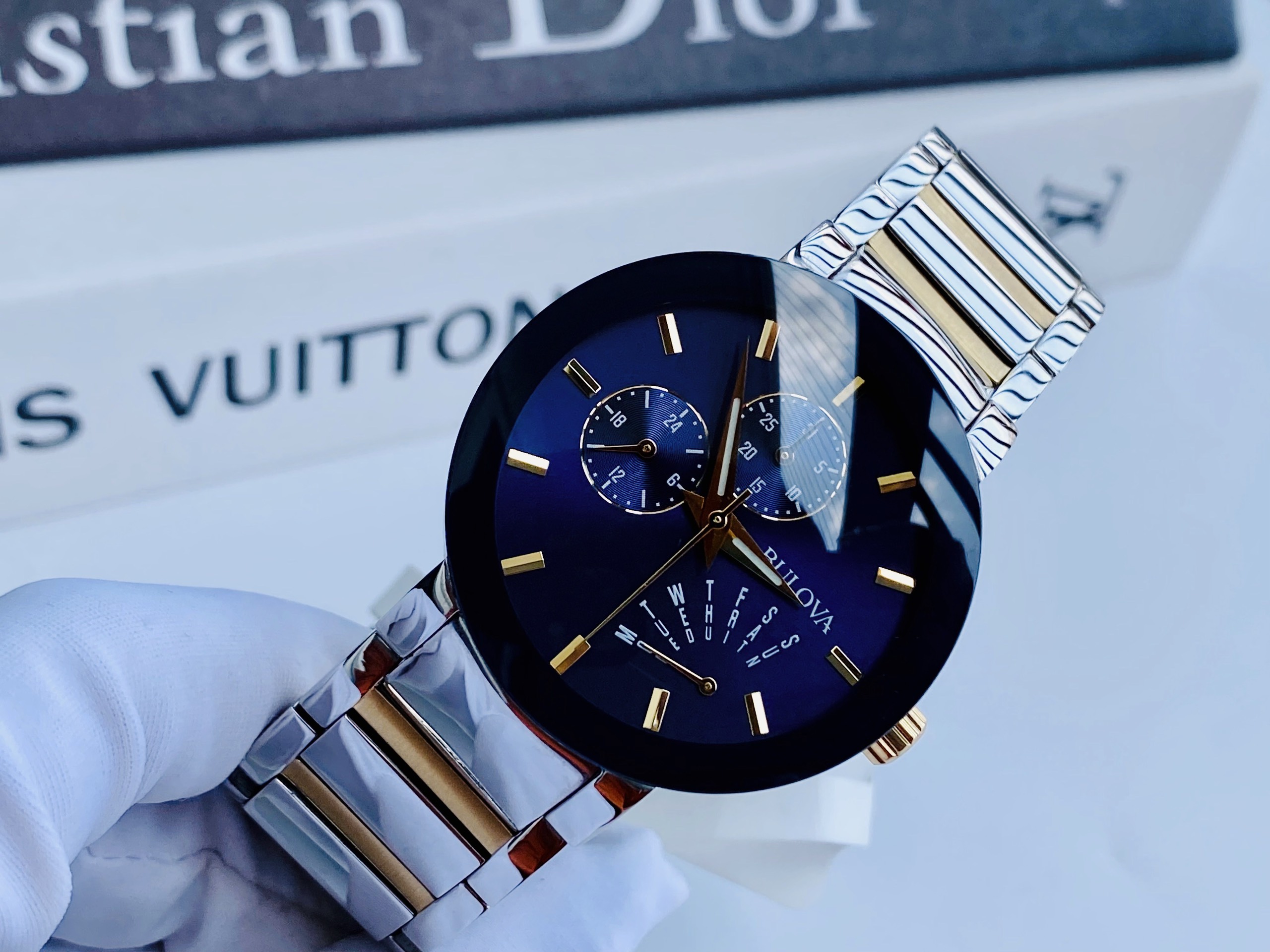 Đồng hồ BULOVA Model 98C123: Sự tinh tế và đẳng cấp hòa quyện